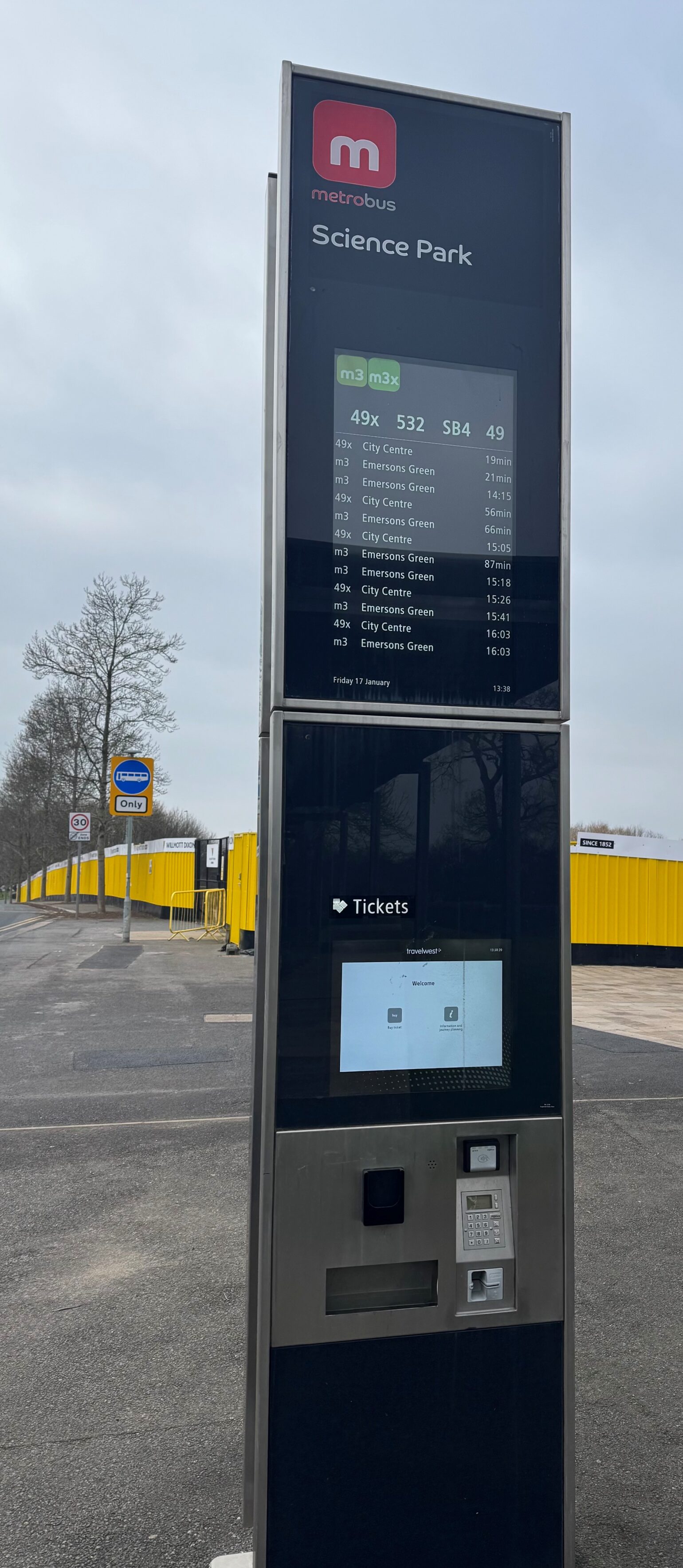 Metrobus ticket machines could be removed from bus stops as so few ...