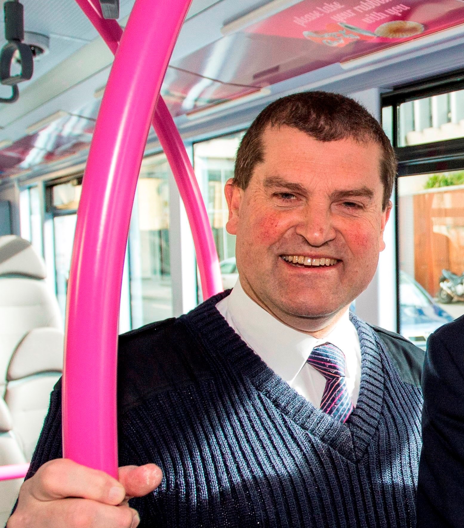 First lays on free evening shuttle bus to Keynsham's Park Estate | The ...